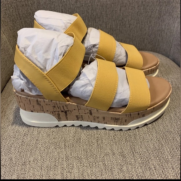 Universal Thread | Shoes | Universal Thread Benni Heels Sporty Platform ...